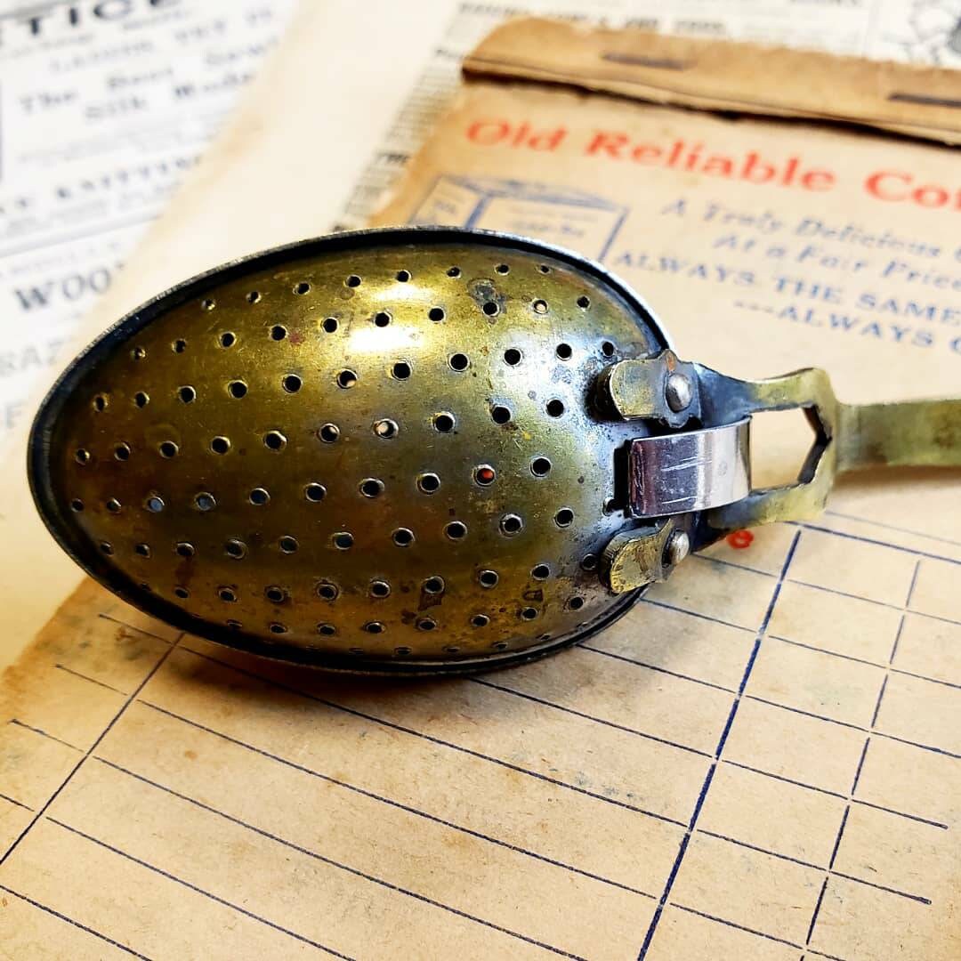 Antique 1920s Hinged Silver Plated English Teaspoon Tea Strainer ...