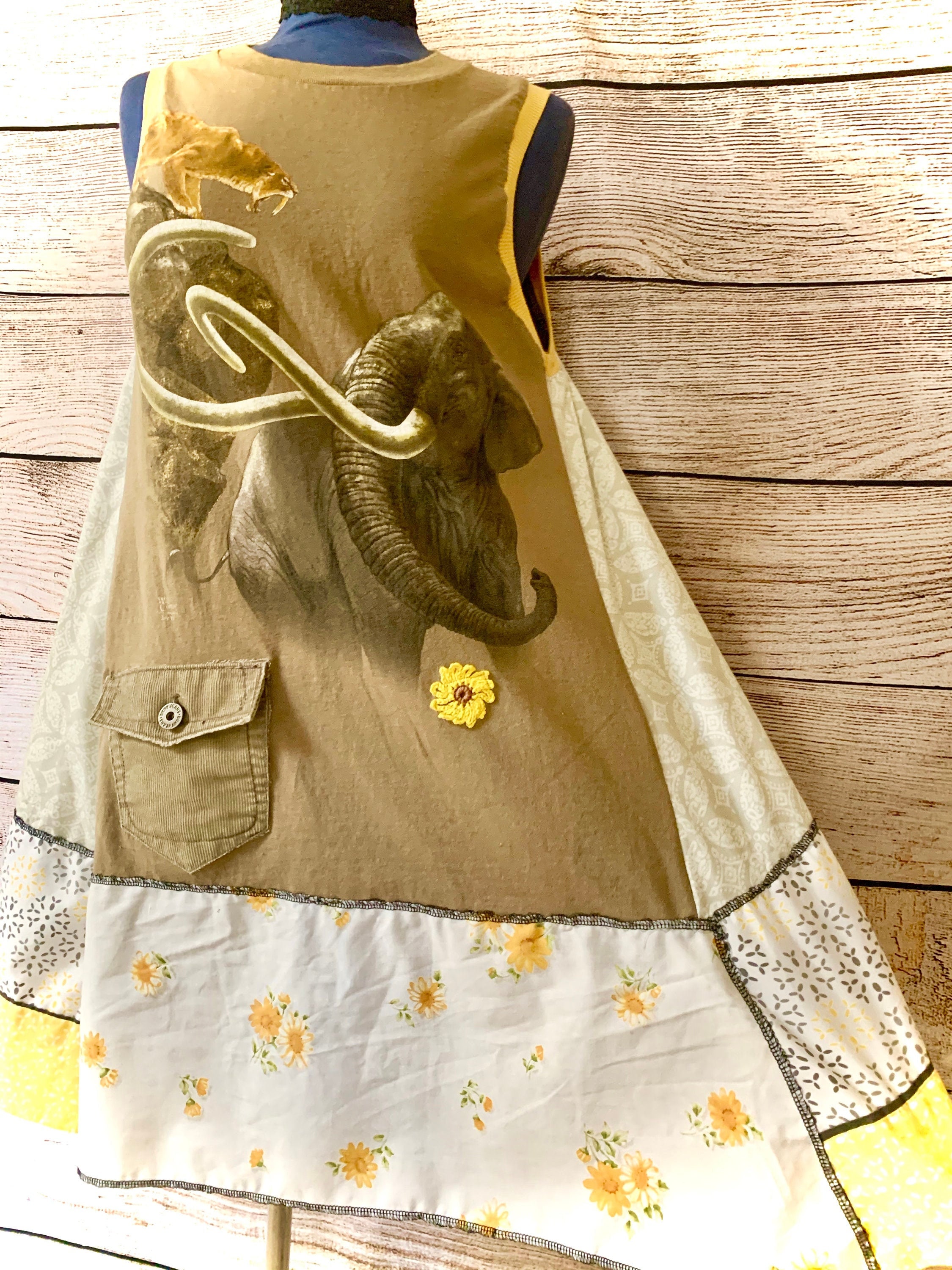 Pleistocene ICE AGE DRESS with Mammoth and Sabertooth Tiger Size Large
