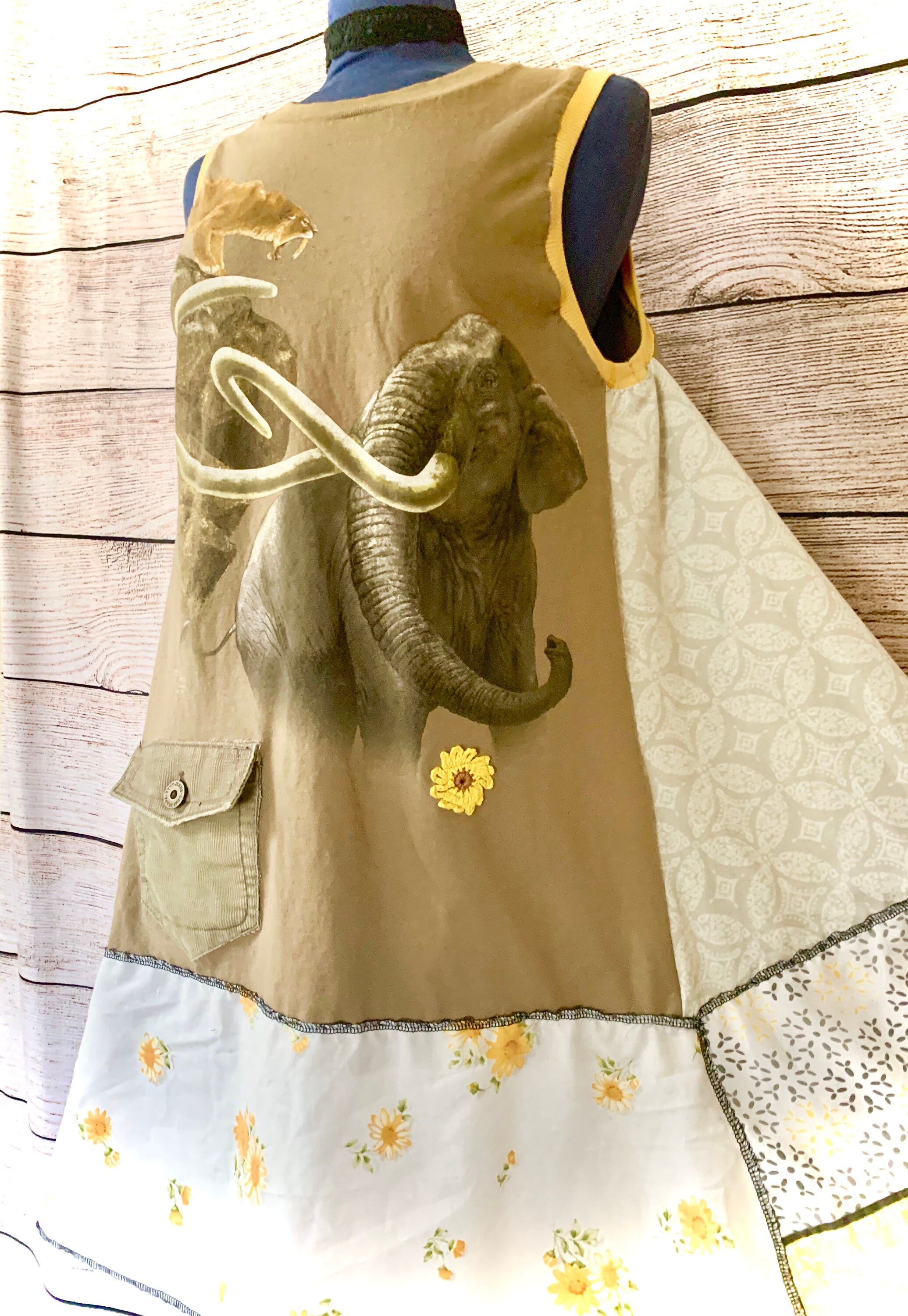 Pleistocene ICE AGE DRESS with Mammoth and Sabertooth Tiger Size Large