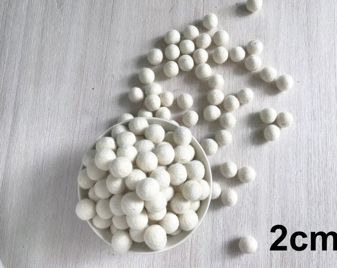 Filz Pom-Poms Weiß 2cm 2cm Filz Pom Pom Kugeln 2cm Filz Pom-Poms Weiß ...