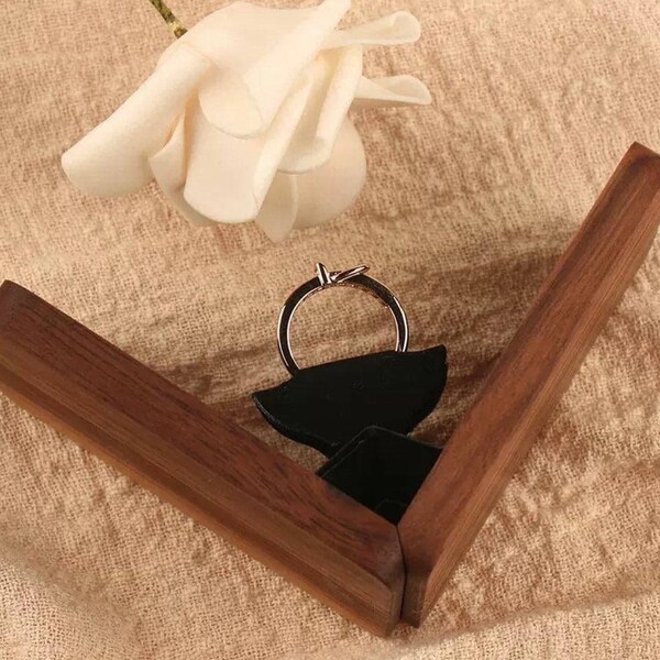 Rotating Ring Box - Etsy