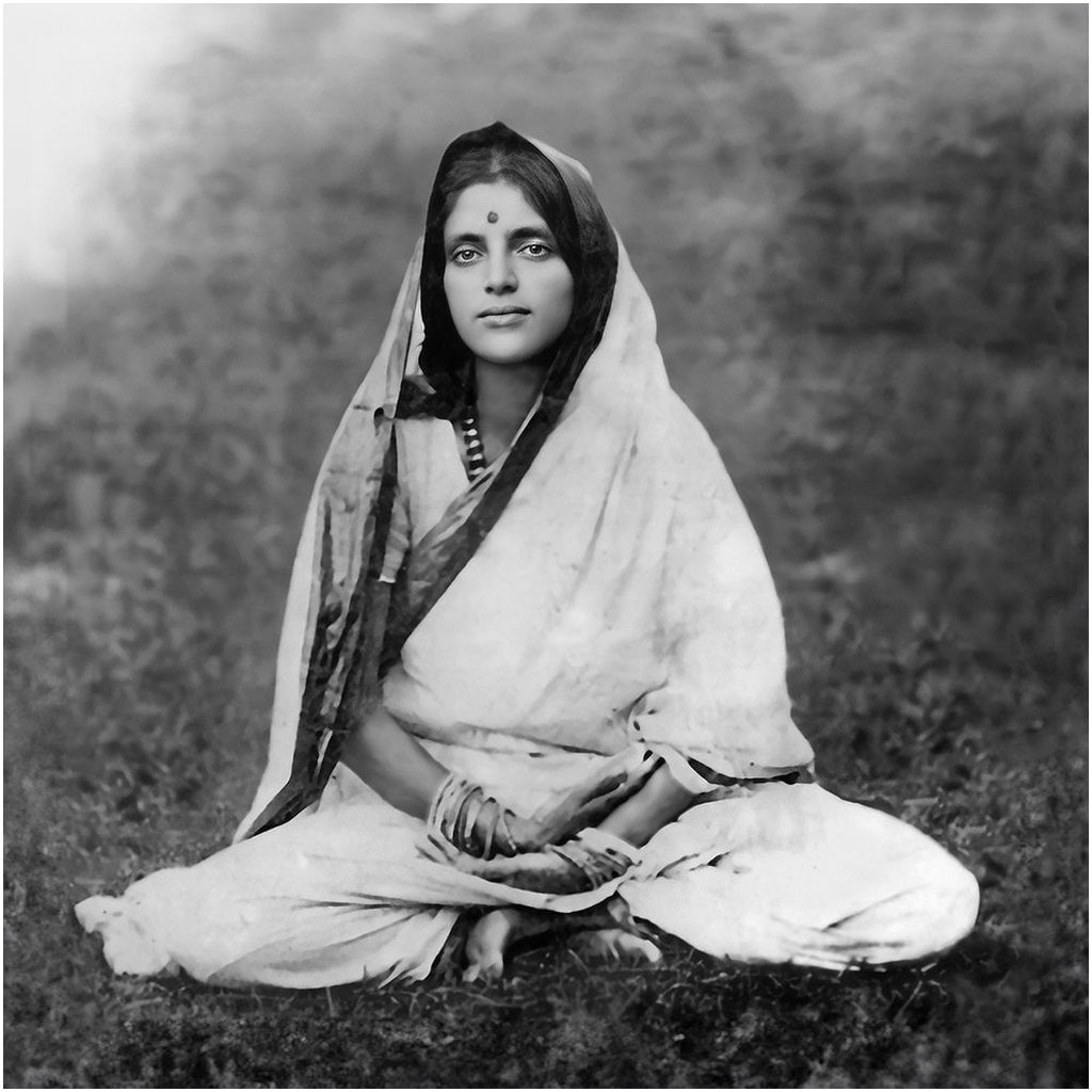 Young Sri Anandamayi Ma. Portrait on Luster Paper. Professional ...