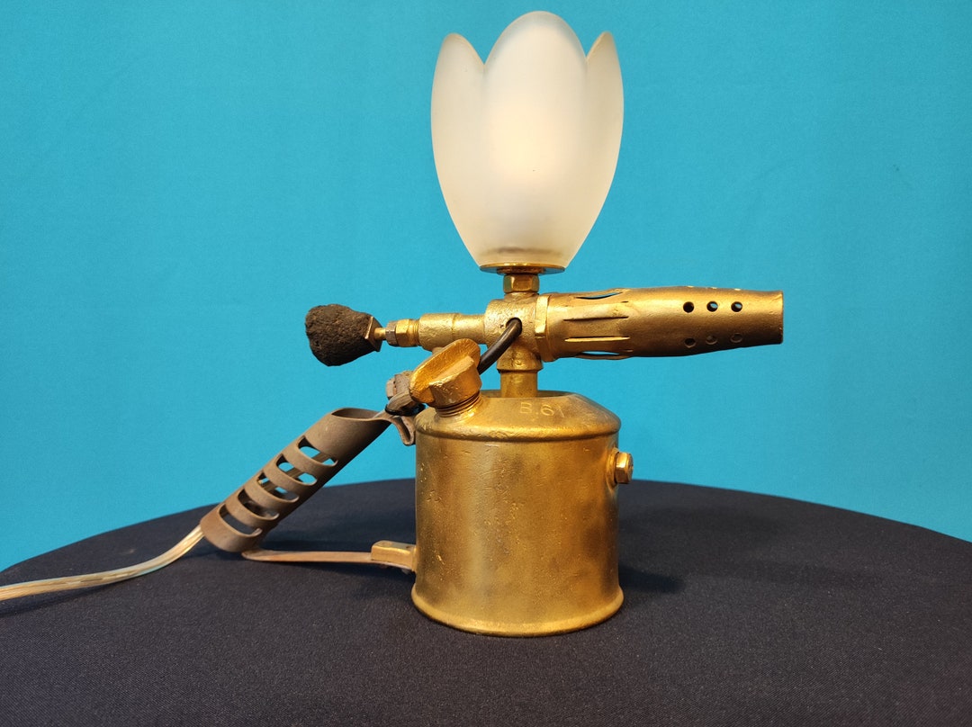 Vintage Blow Torch Lamp.rustic Vintage Gas Can&blowtorch Table Lamp-id ...