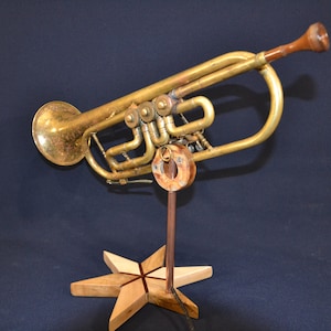 Upcycled Trumpet Lamp: Retro Musical Decor, Gift for Musician - Etsy