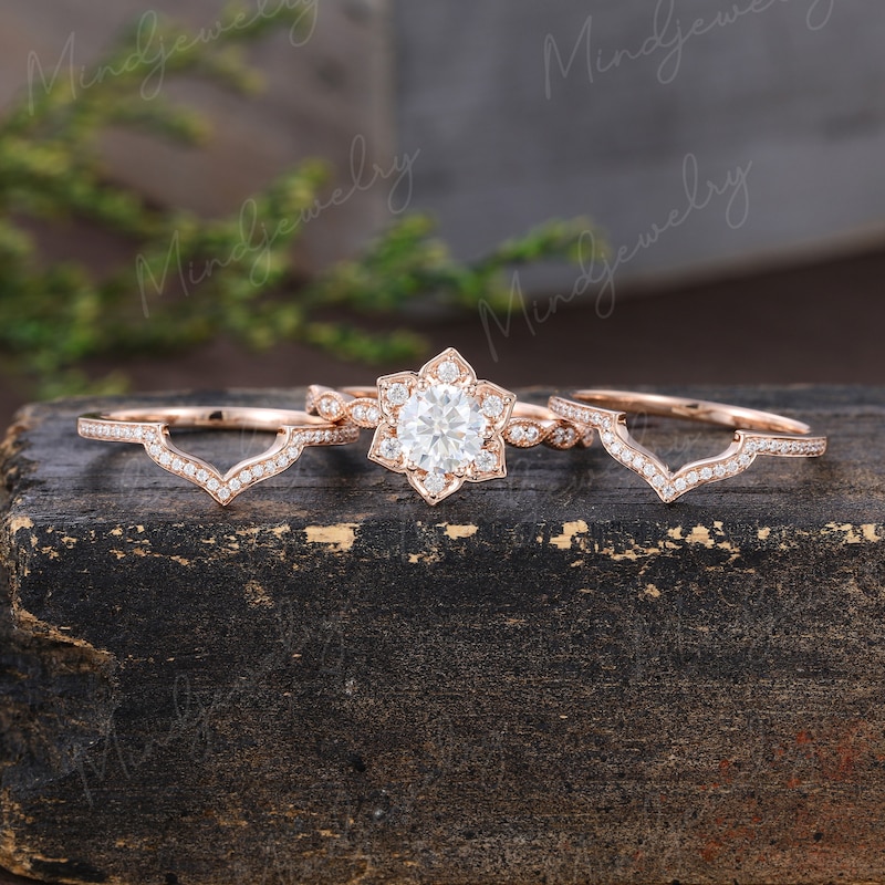 Flower Wedding Ring Set - Etsy