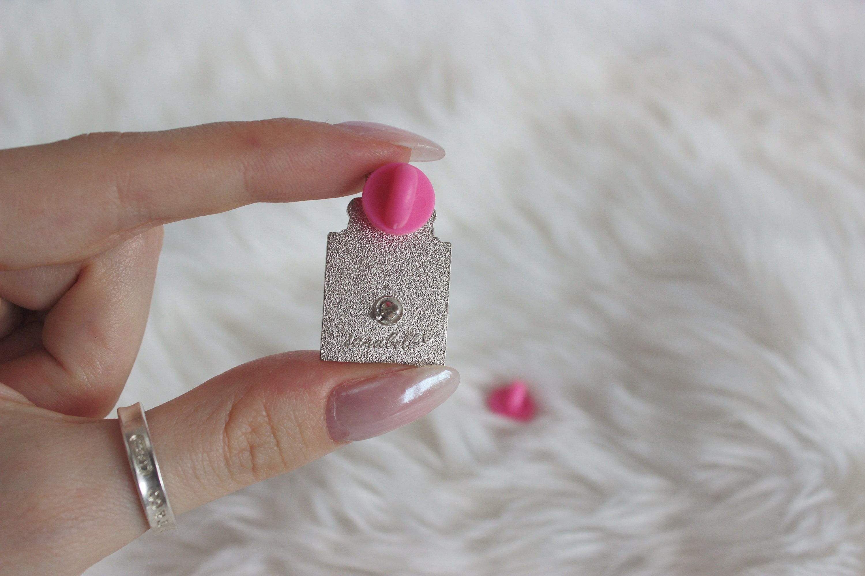 Perfume Emaille Pin Hard Emaille Pin Fashion-accessoire - Etsy