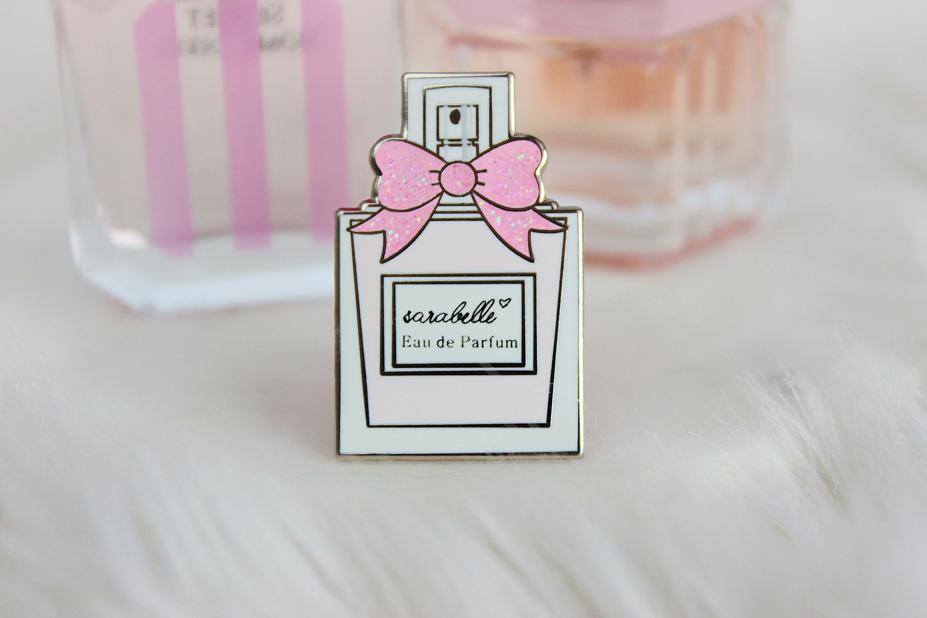 Perfume Emaille Pin Hard Emaille Pin Fashion-accessoire - Etsy
