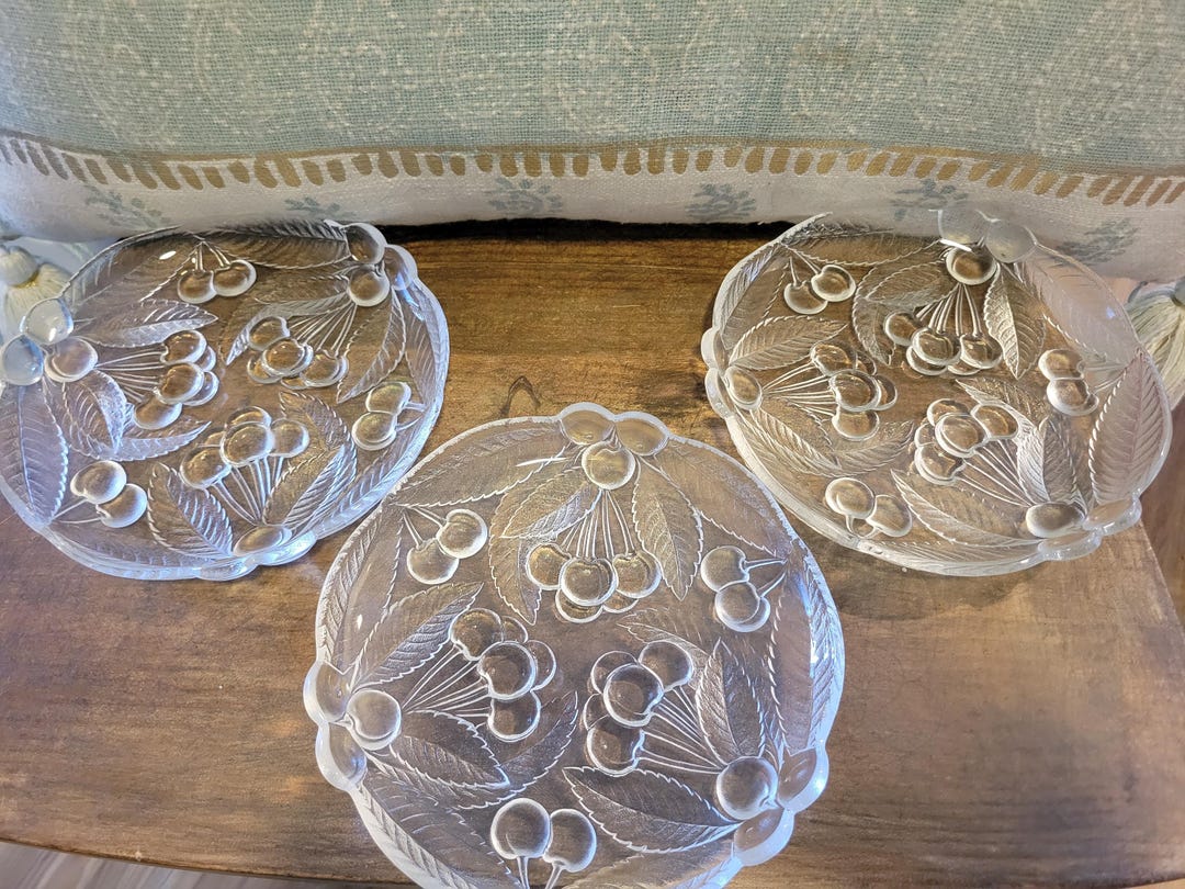 Mikasa "hoya" Japanese Crystal Frosted Bountiful Cherry Plates - Set of ...