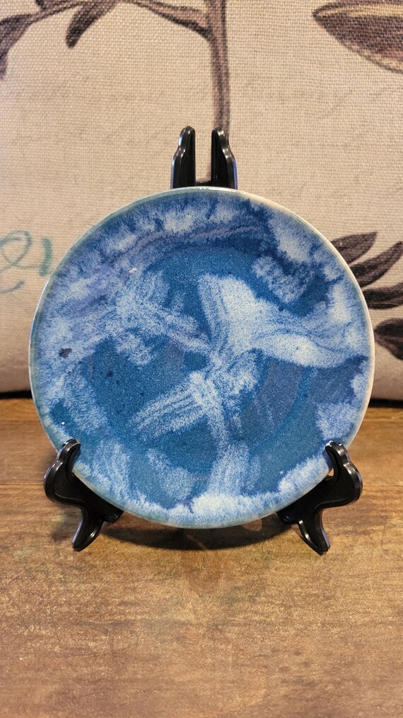 vintage studio signed pottery - Gem