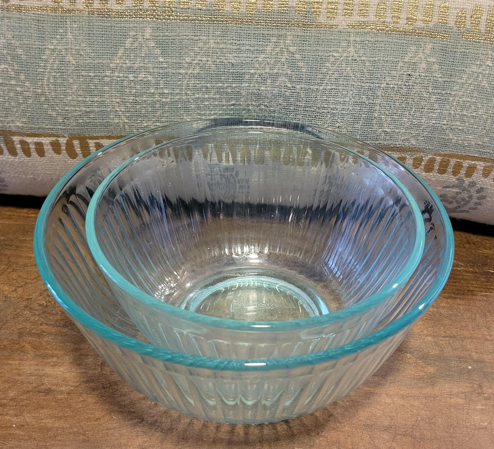 Pyrex Sculpted Mixing Bowls Clear Aqua Glass With Ribbed Design - Set ...