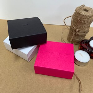 10 X SMALL SQUARE Coloured Gift Boxes Size 8 X 8 X 3cm Packaging Boxes ...