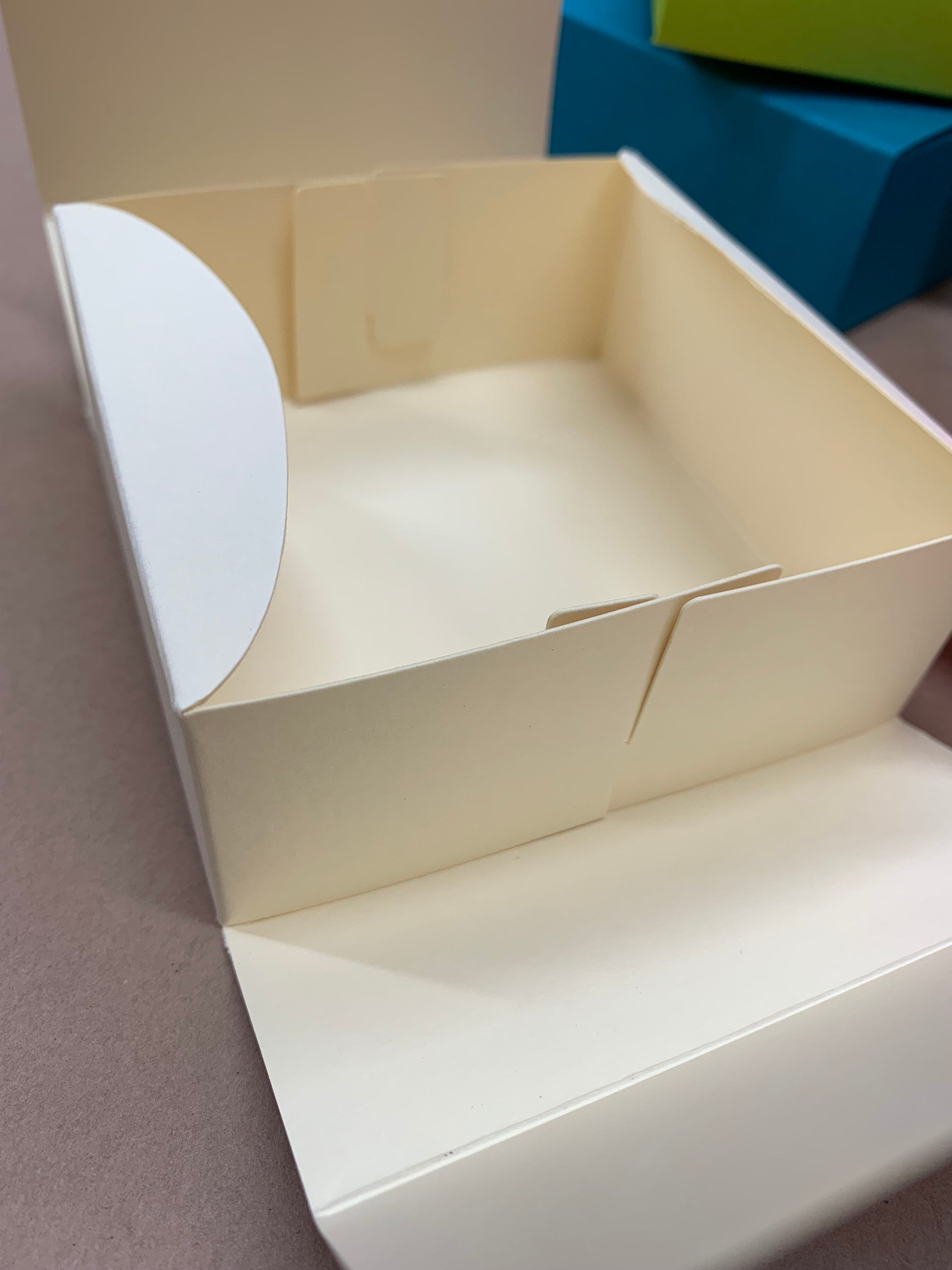 10 X MEDIUM SQUARE Coloured Gift Boxes Size 10 X 10 X 4cm | Etsy