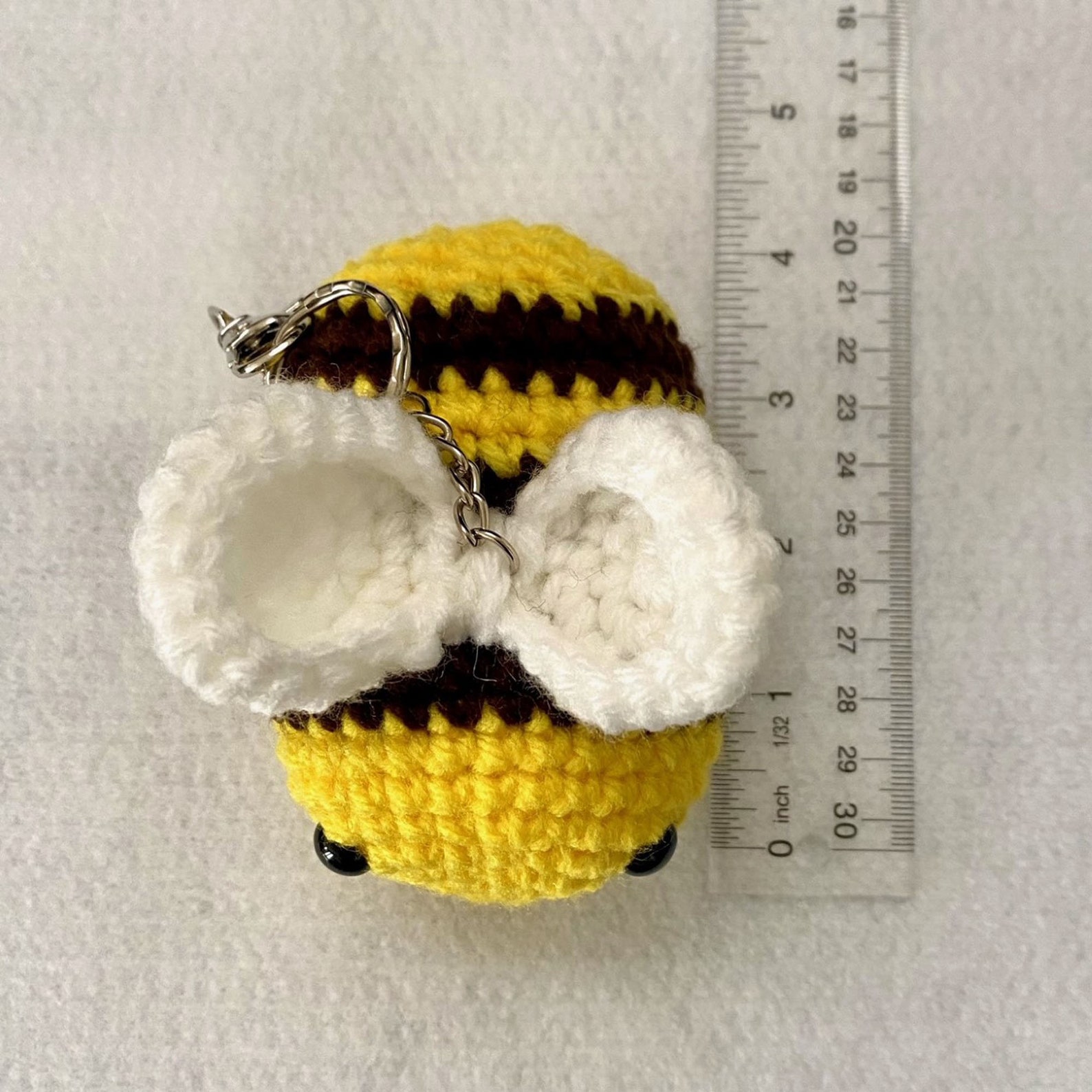 Keychain Fluffy Crochet Bee/ Amigurumi Bumble Key Chain Bee / Cute ...