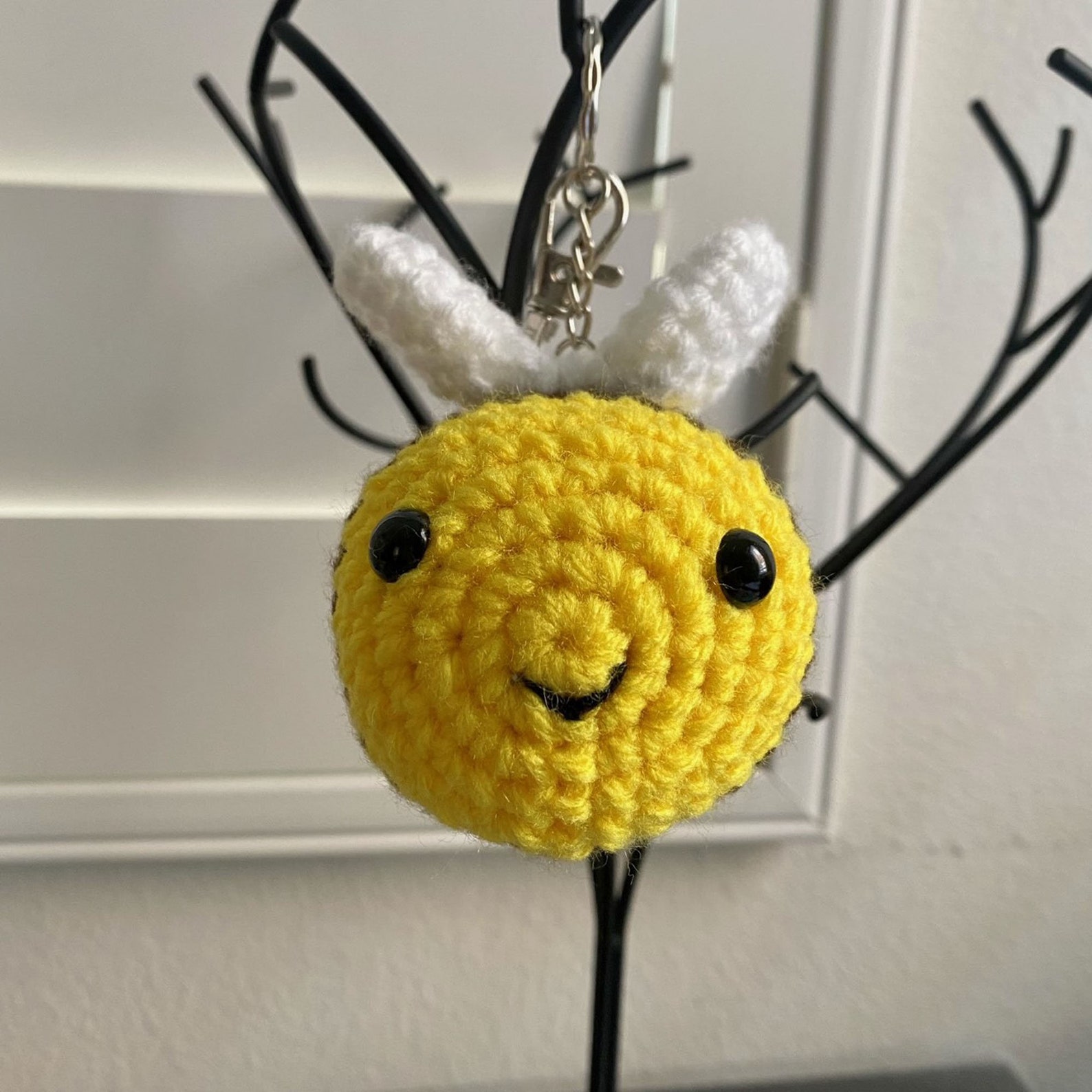 Keychain Fluffy Crochet Bee/ Amigurumi Bumble Key Chain Bee / Cute ...