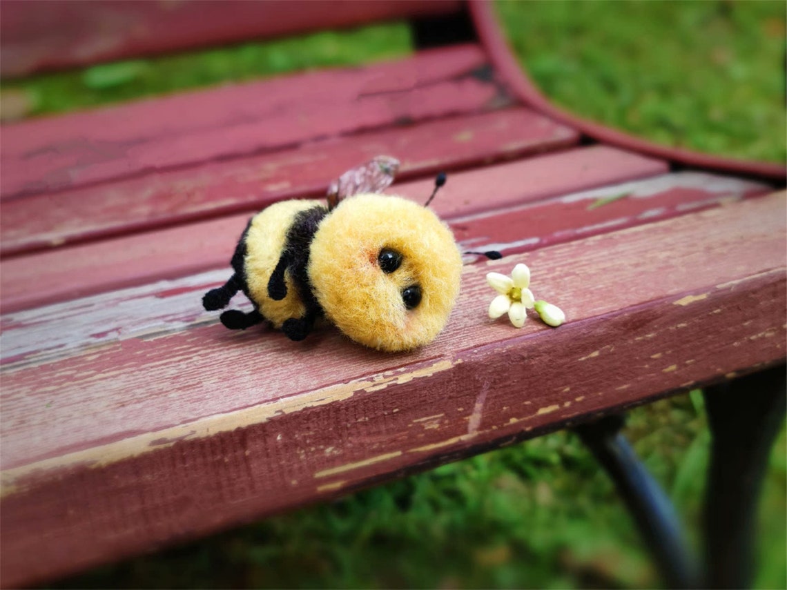 Mini Bee Plush Toys,bumble-bee Realistic Fantasy Creature Bees Dolls ...