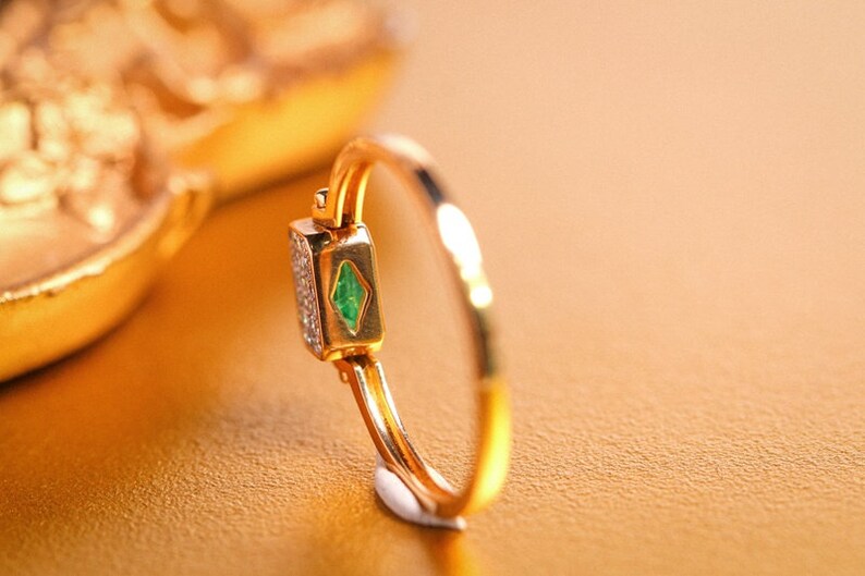 Natural Emerald & White Diamond Horizontal Stone Ring 18K - Etsy