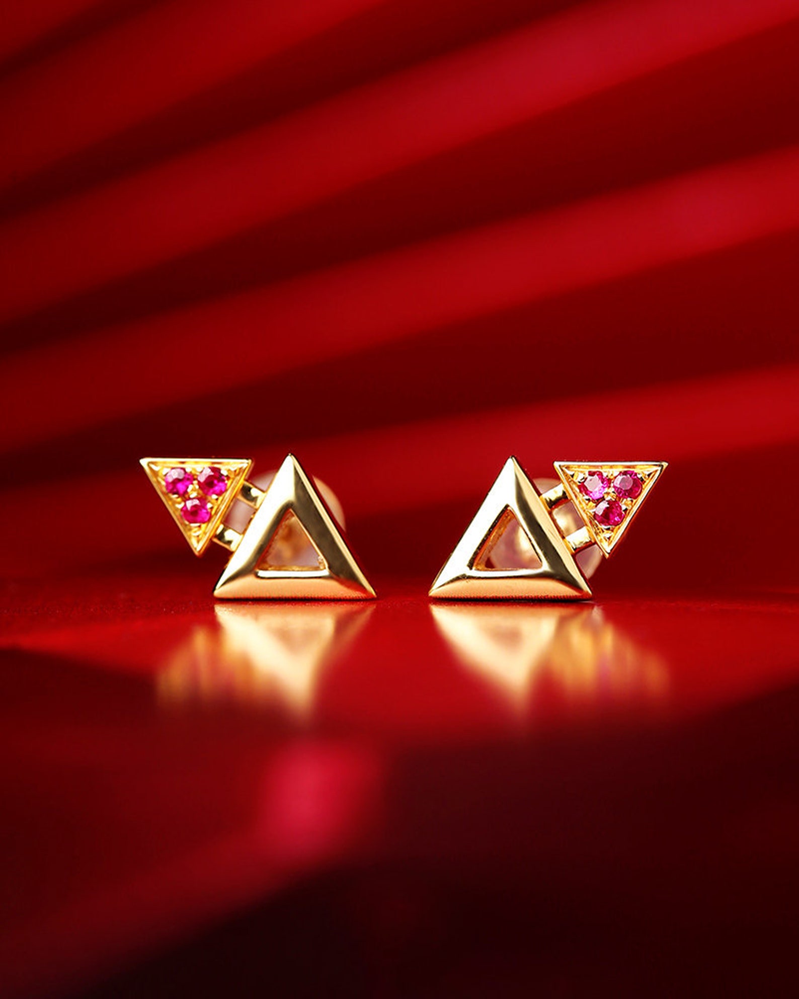 Natural Ruby Triangle 18K Solid White Gold Handmade Ruby - Etsy