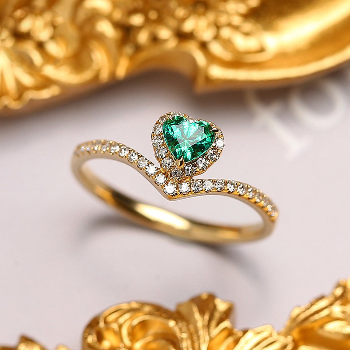 Natural Emerald Heart Shape & White Diamond 18K Solid Yellow - Etsy