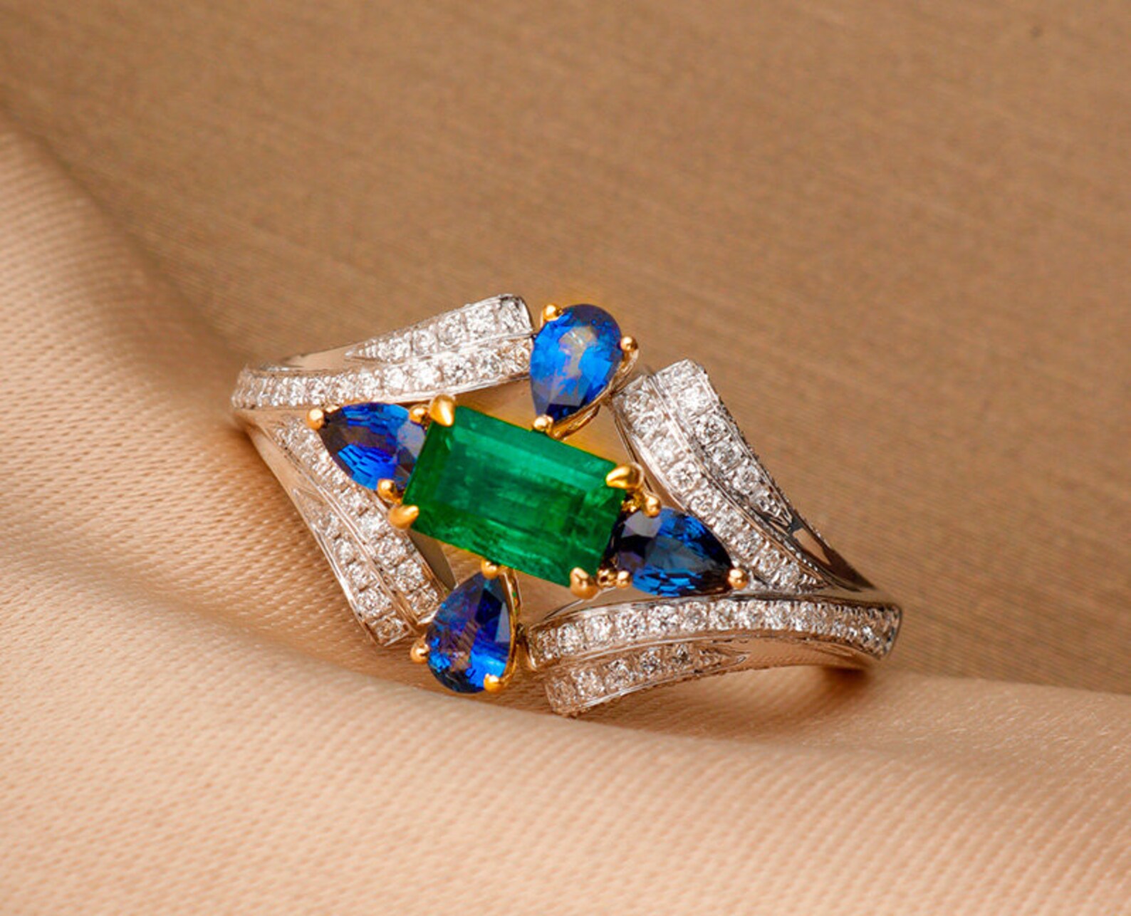 Art Deco Natural Emerald & Sapphire Ring 18K Solid Gold Ring - Etsy
