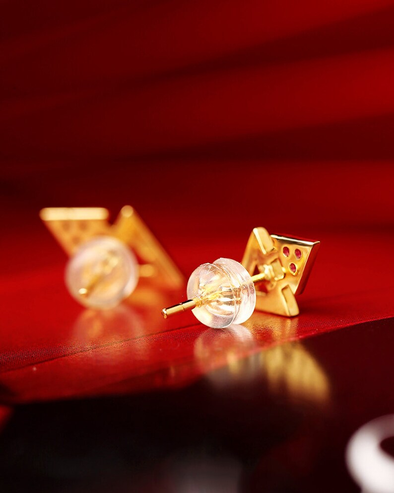 Natural Ruby Triangle 18K Solid White Gold Handmade Ruby - Etsy