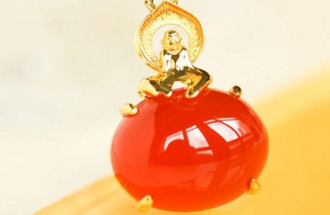 Buddha Design Agate Necklace, 18k Gold Southern Red Agate Cabochon Cut ...