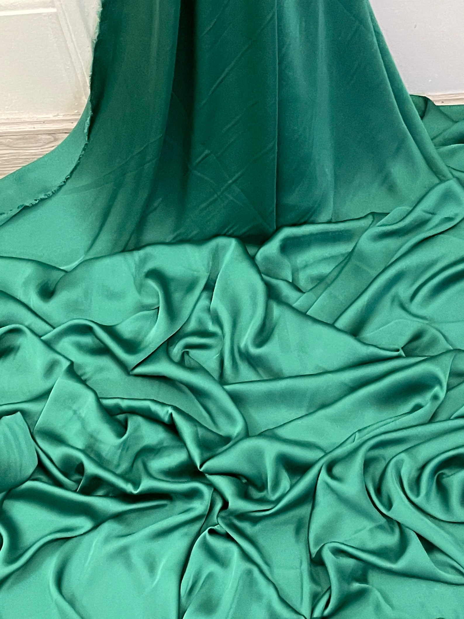 1m Charmeuse Silky Smooth Satin Jade Green Color Dress Fabric 58" Wide ...