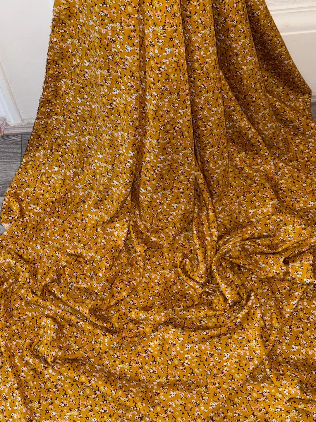 1m Red Ditsy Color Floral Viscose Dress Fabric 58" Wide - Etsy