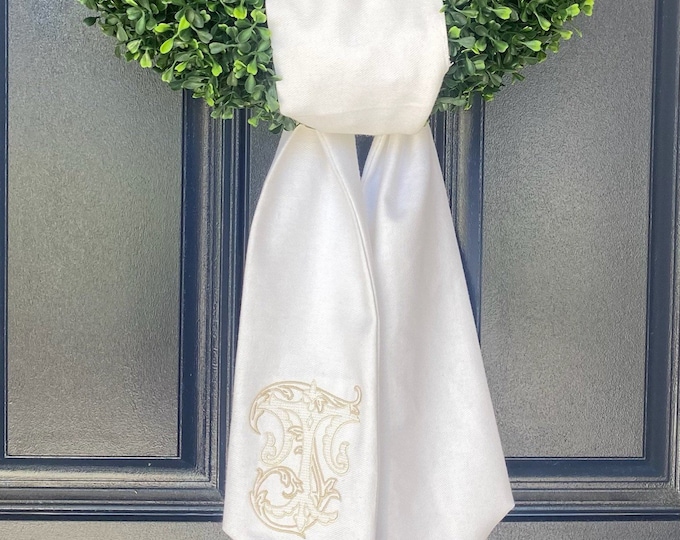 Wreath Sash, Boxwood Wreath Embroidered Sash, Embroidery Sash, Door ...