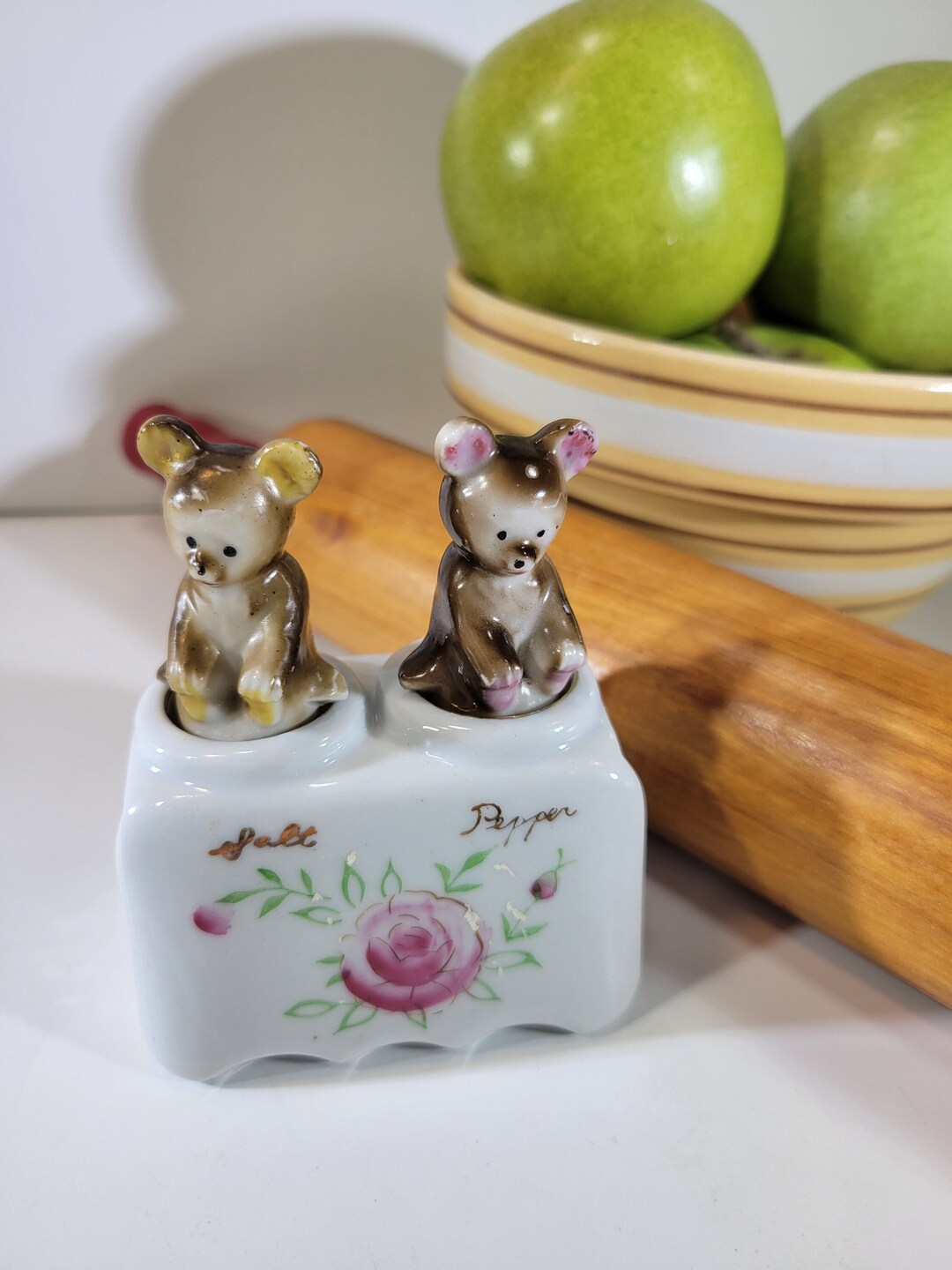 Delightful Nodder Bears Salt and Pepper Shakers, Collectible, Vintage ...