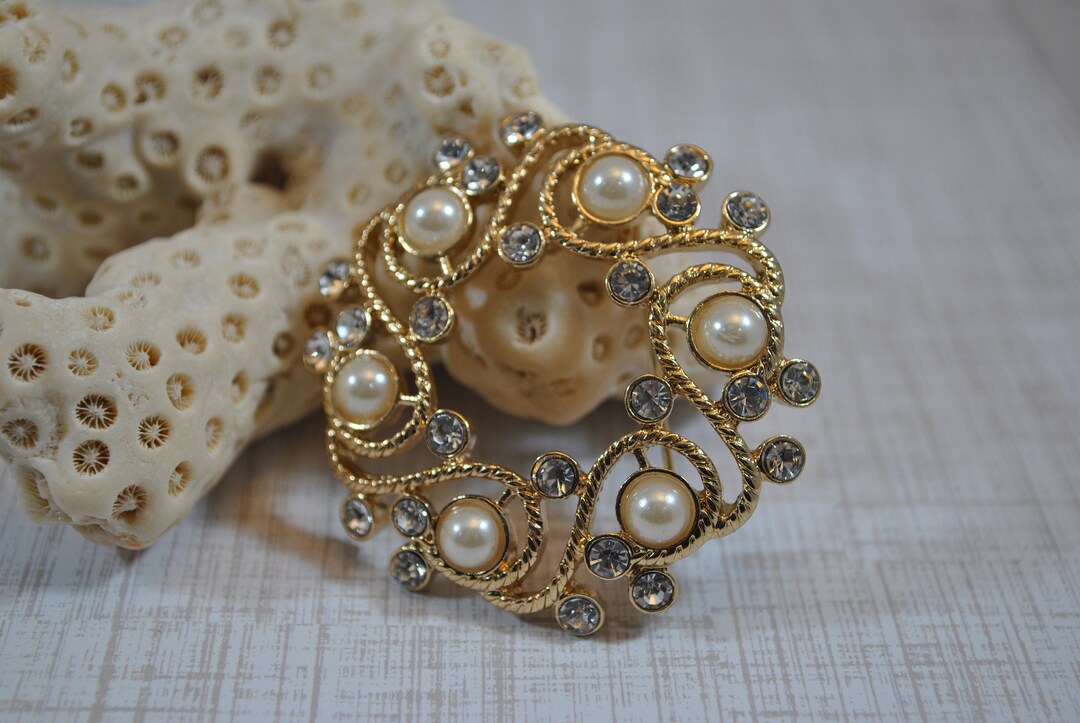 Vintage Gold Tone Pin With Crystals and Pearls, Decorative Pin Jewelry ...