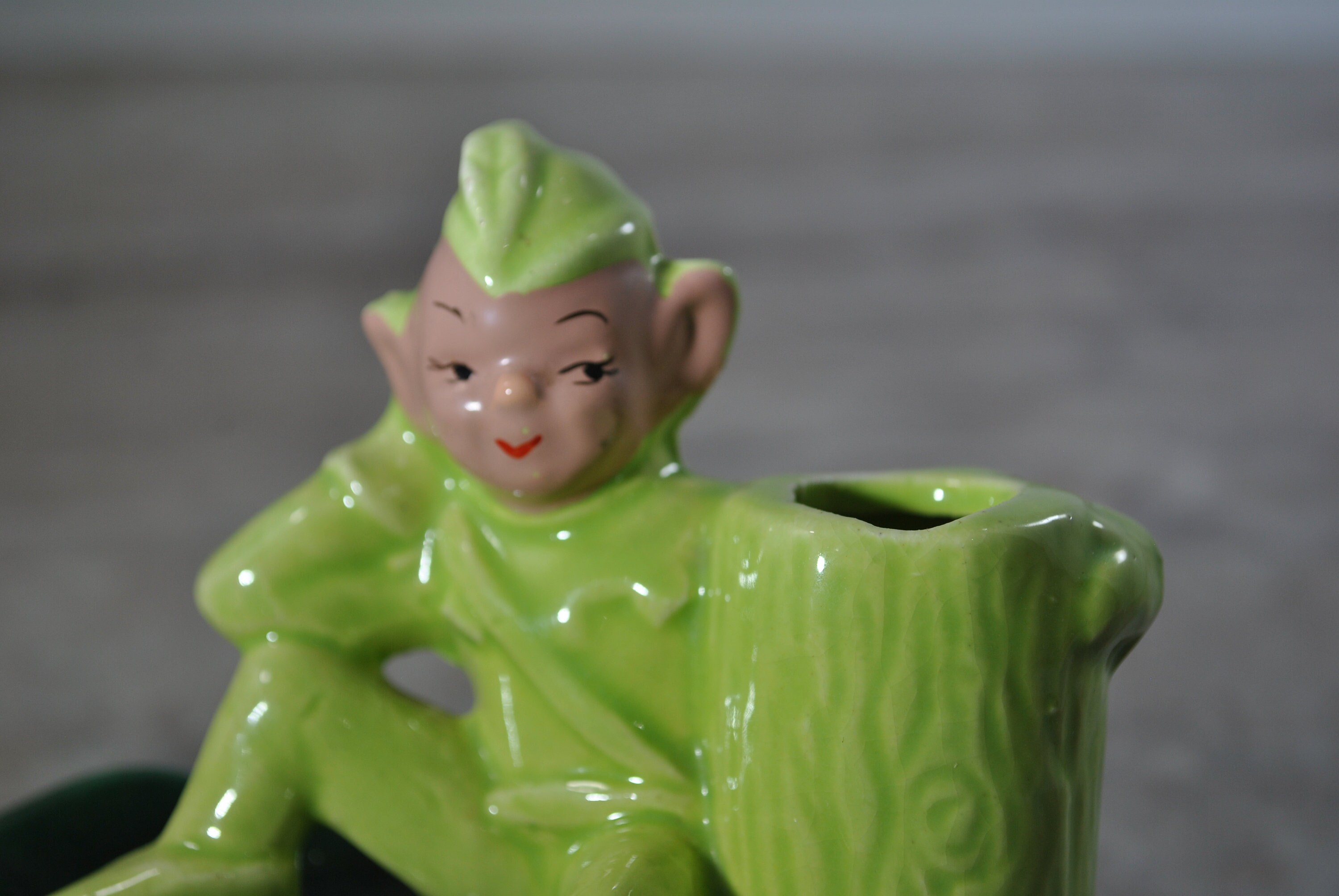 Green Elf Bud Vase/dish, Pixie Sitting on a Leaf, Vintage, Ceramic - Etsy