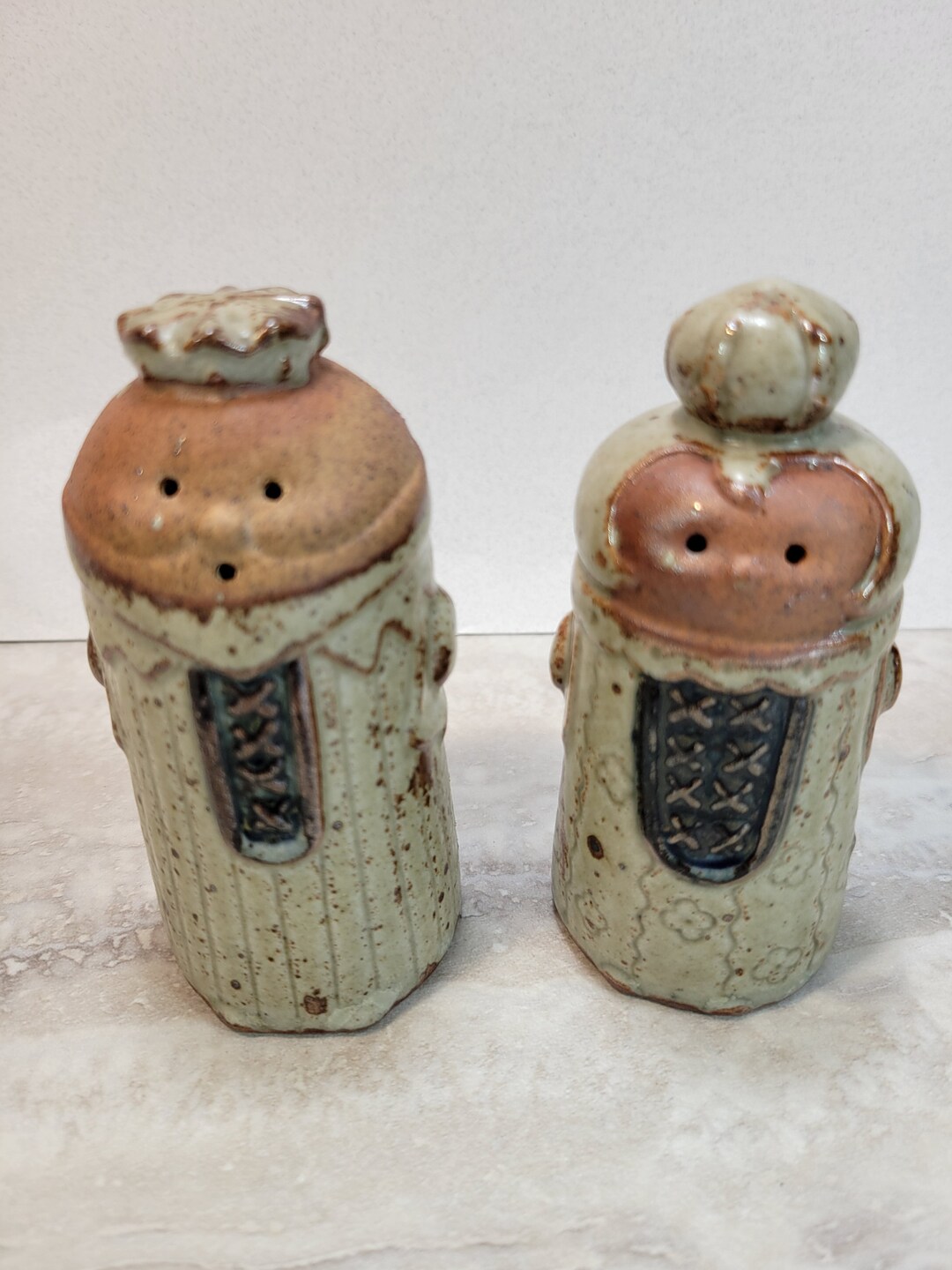 King and Queen Chess Piece Stoneware Salt and Pepper Shakers ...