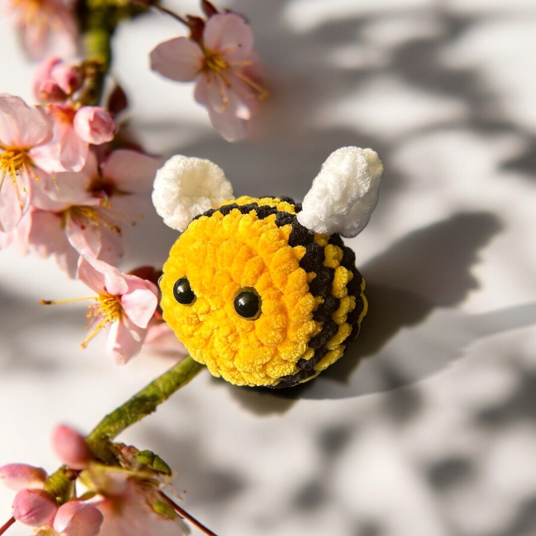 Handmade Crochet Mini and Chonky Bees Adorable Amigurumi Plush Toys - Etsy