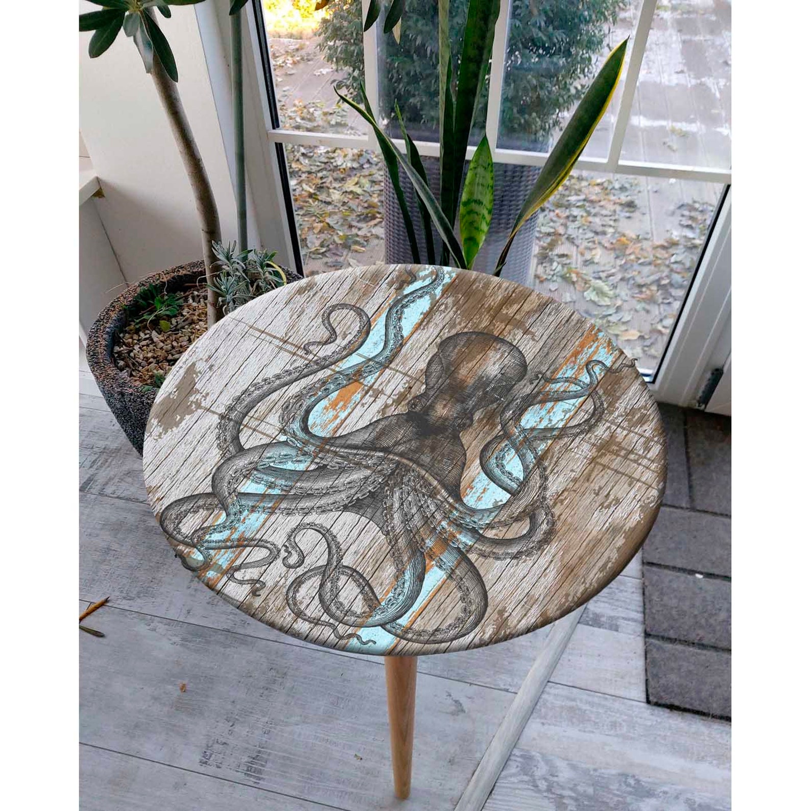 Round Vintage Coffee Table With Octopus. - Etsy
