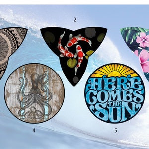 Triangle Coffee Table With Fish Pattern: Black Wooden Tea-poy Low Table ...