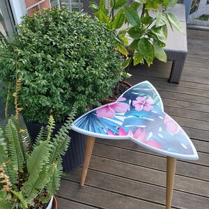 Triangle Coffee Table With Fish Pattern: Black Wooden Tea-poy Low Table ...