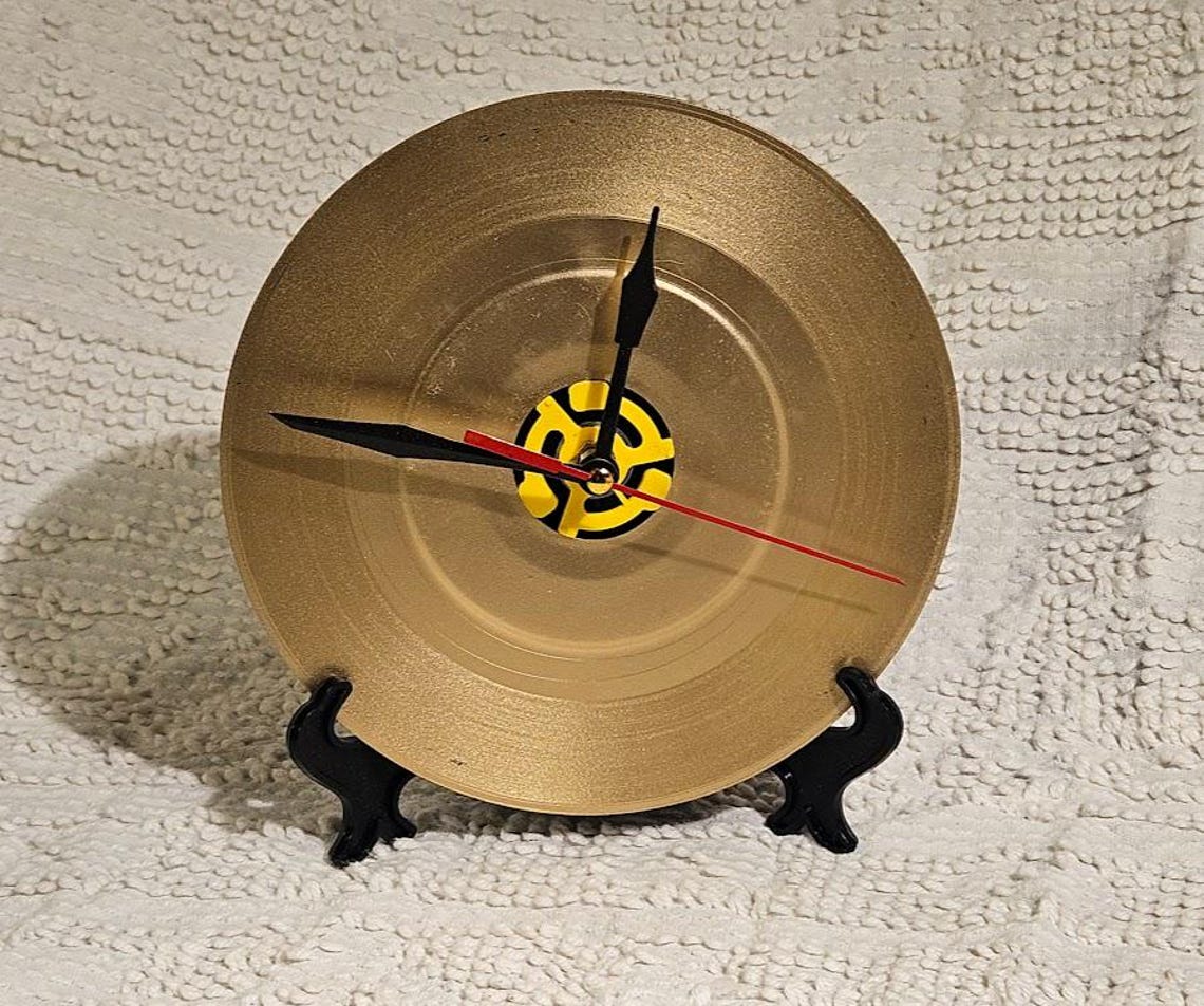 45 RPM Gold Record Clock - Etsy