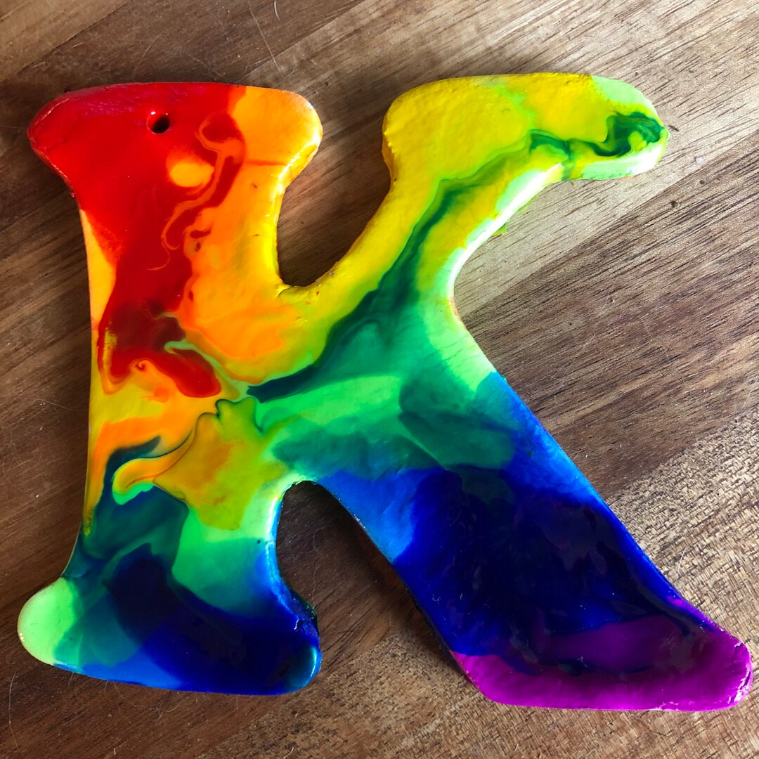 Initiale en argile personnalisée à l'acrylique couleurs personnalisées ...