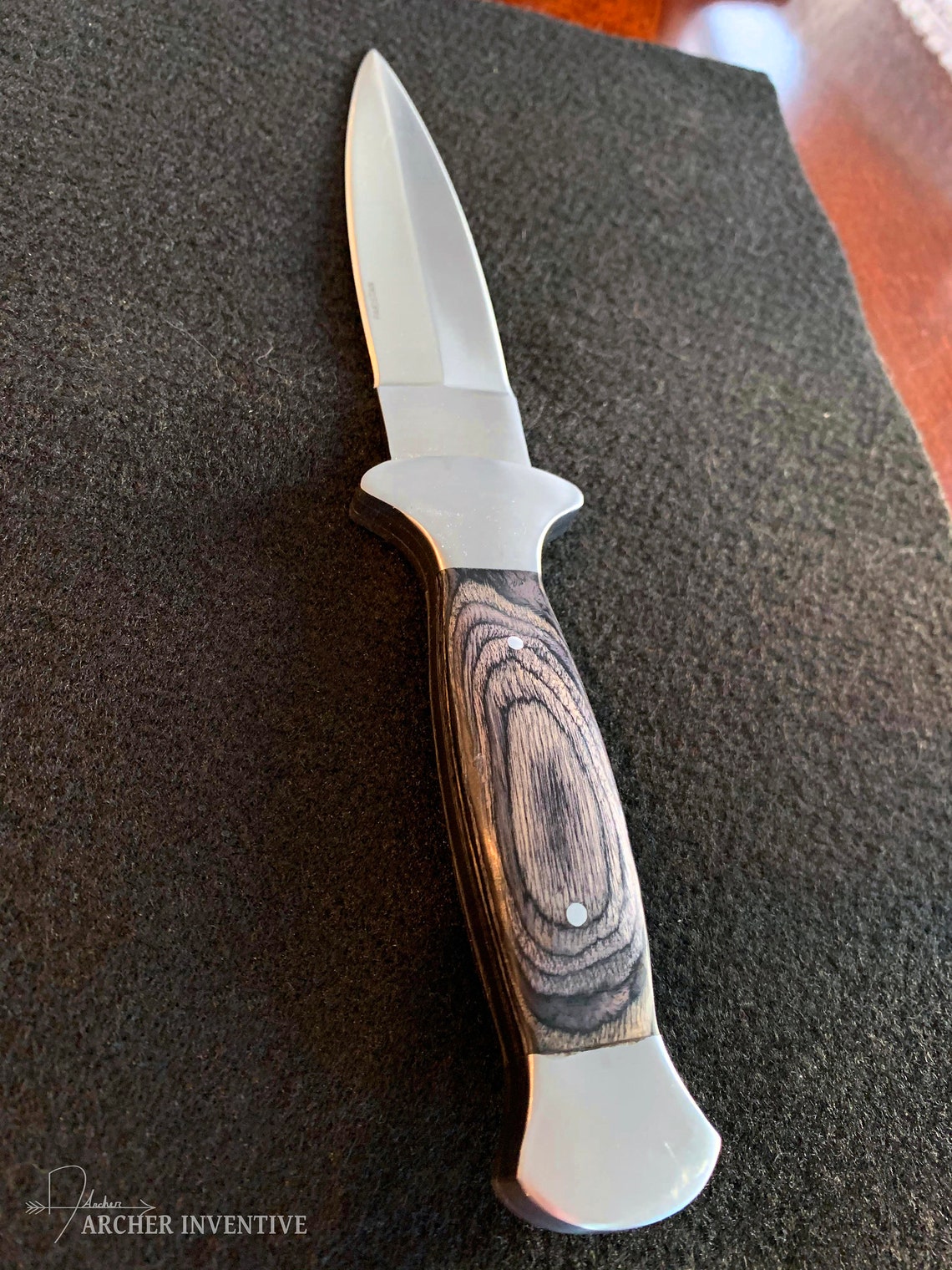 Dagger Bracer Set black - Etsy