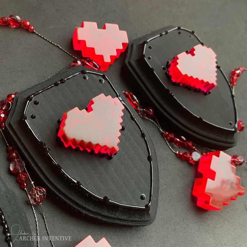 8-bit Heart Shield: Set of 3 - Etsy