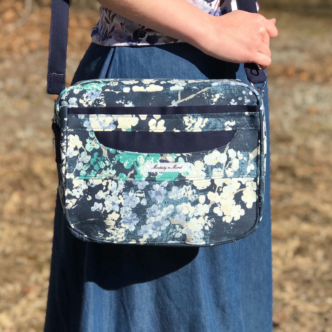 Blue Floral Bible Cover Purse With Pockets, Zippered Book Cover for ...