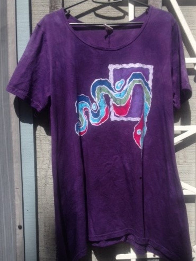 Batik Snake / River Woman's short sleeve assymetrical t | Etsy