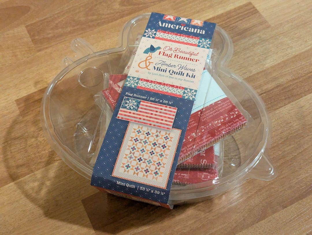 Lori Holt - Americana Oh Beautiful Flag Runner & Amber Waves Mini Quilt ...