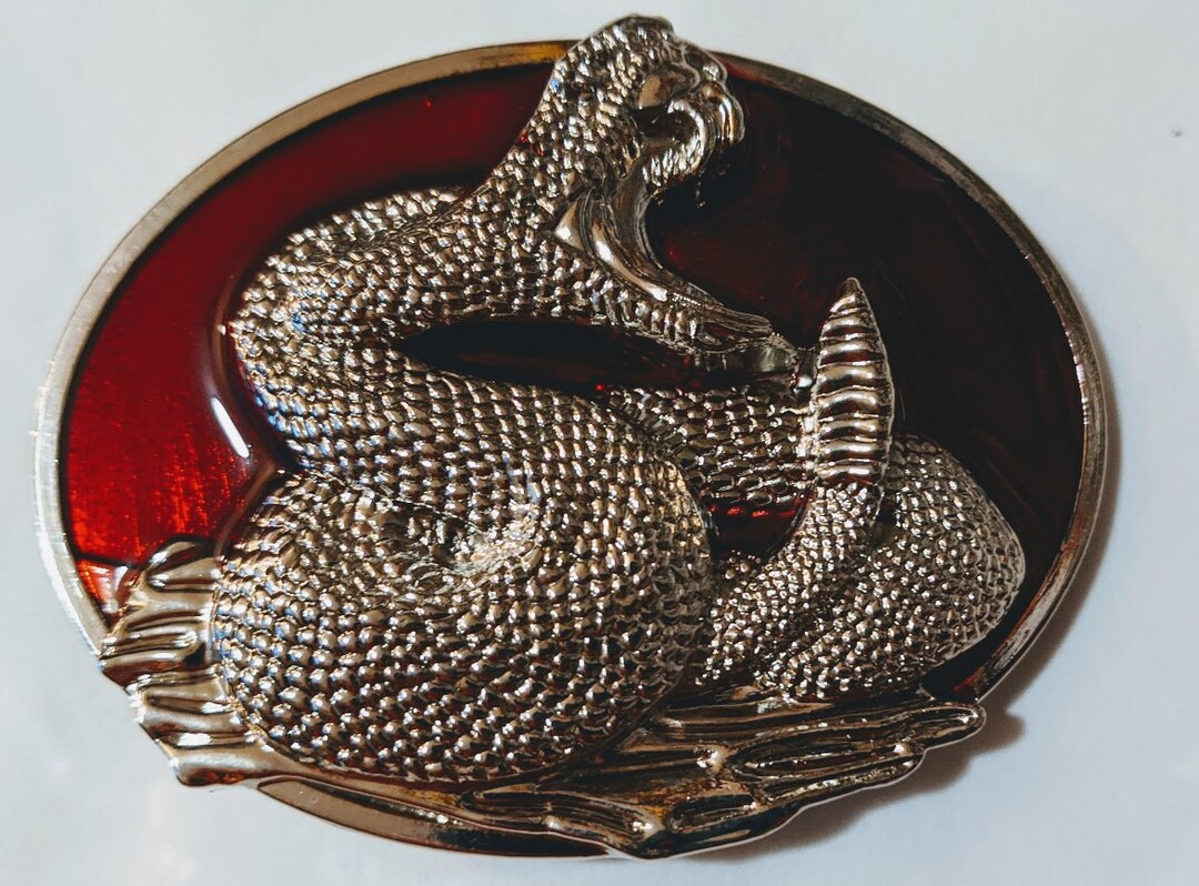 Snake Coiled Rattle Snake Belt Buckle Blood Red Back Ground Full Metal ...