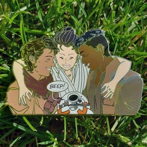 Finn Rey Poe Hug Fantasy Pin - Etsy