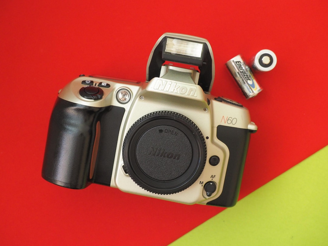 Nikon N60 35mm Film SLR Student Camera BODY + Battery TESTED - Etsy