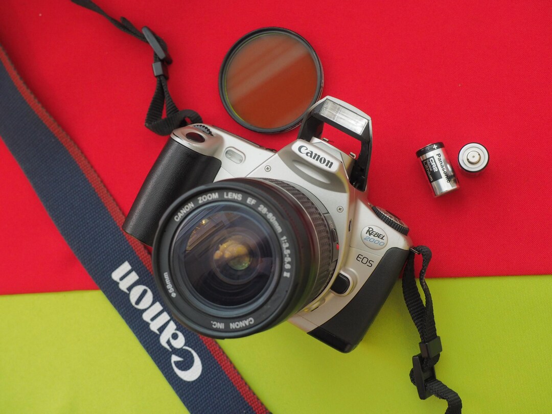 Canon EOS Rebel 2000 SLR 35mm Film Student Camera 28-80mm Lens ...