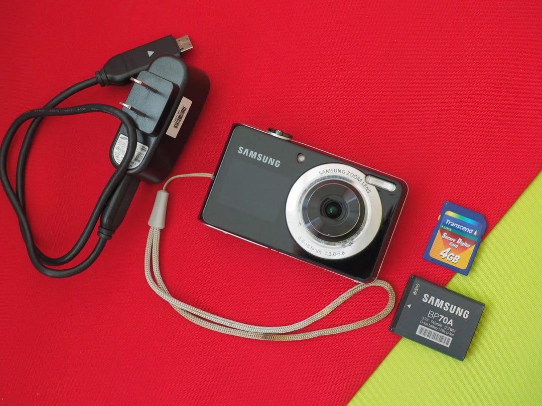 Samsung TL205 Compact Digital Camera Dual Screen 12MP WORKING - Etsy