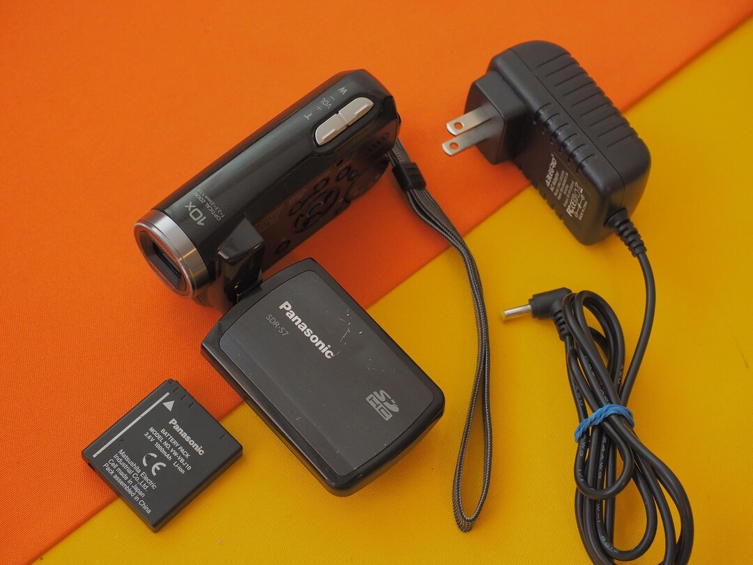 Panasonic SDR-S7 Digital Compact Pocket Video Camera Camcorder WORKING ...