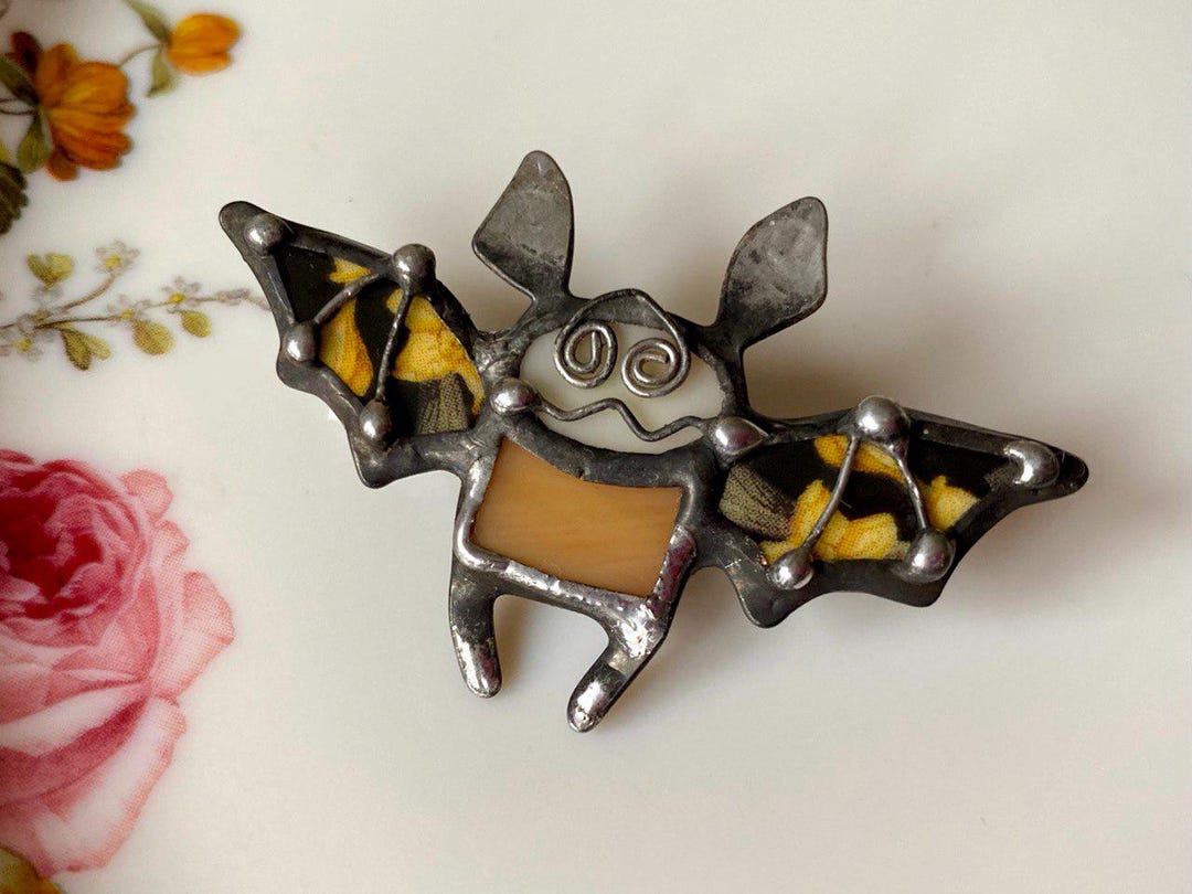 Brooch Stained Glass Bat, Broken China, Handmade, Halloween, Gift, for ...